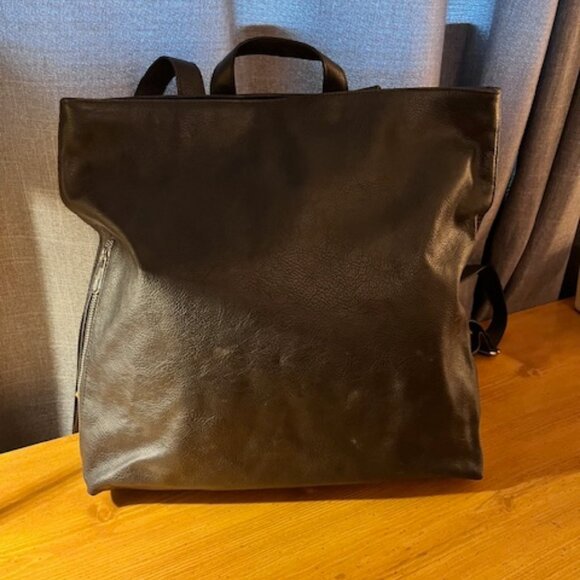 thirty-one | Bags | Thirty One High Street Backpack Black Distressed ...